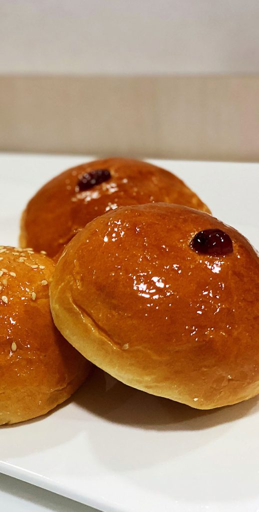 Japanese Soft Sweet Buns - Bake With Yen